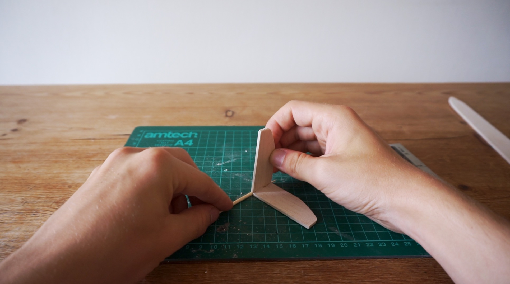 How To Make Brilliantly Simple Tiny Chuck Gliders | Flite Test