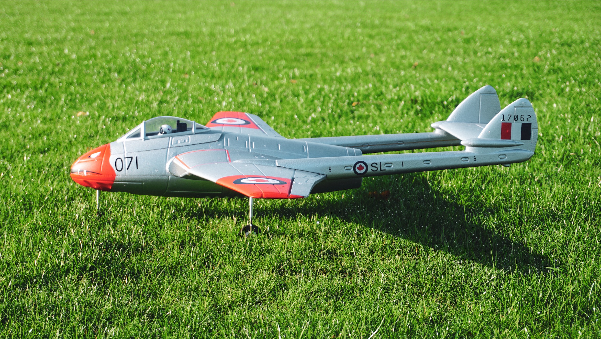 Durafly DH-100 Vampire (Canadian Edition) Review | Flite Test