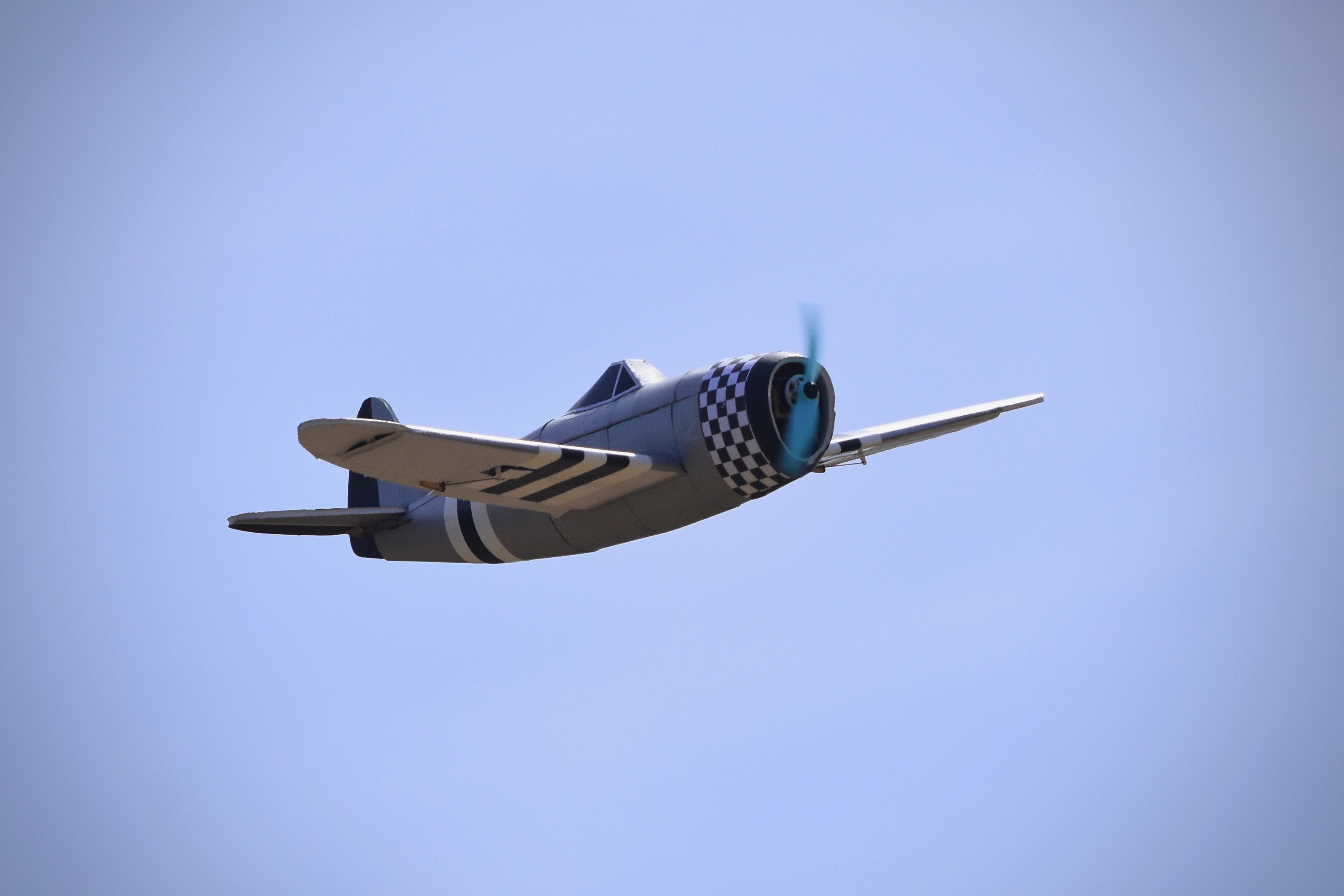 MiniacRC Mighty Mini P47 Thunderbolt (FREE PLANS) | Flite Test