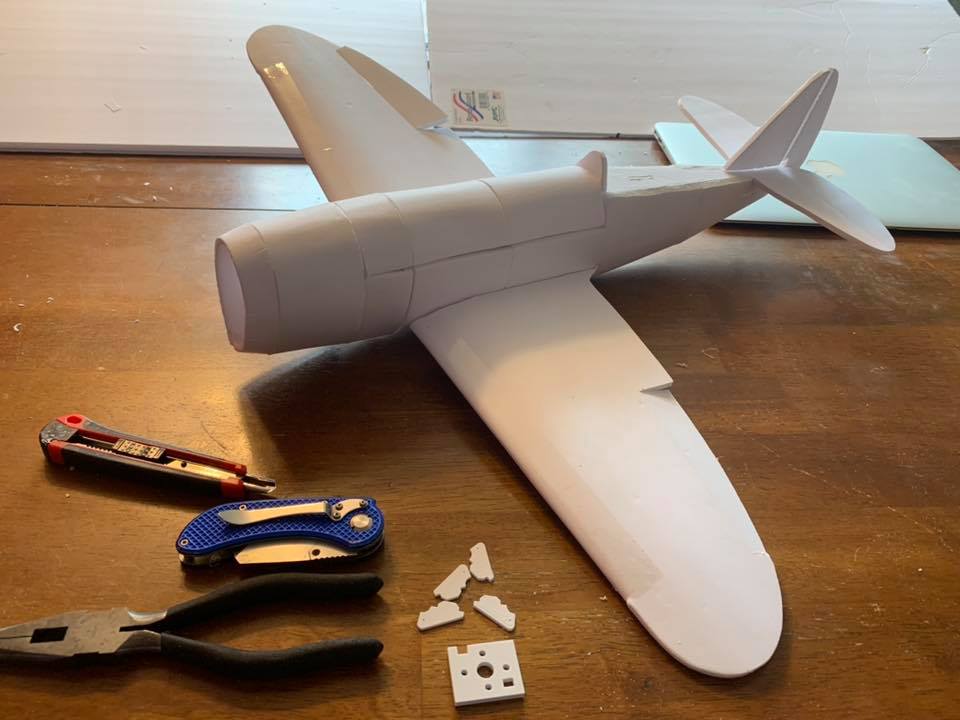 MiniacRC Mighty Mini P47 Thunderbolt (FREE PLANS) | Flite Test