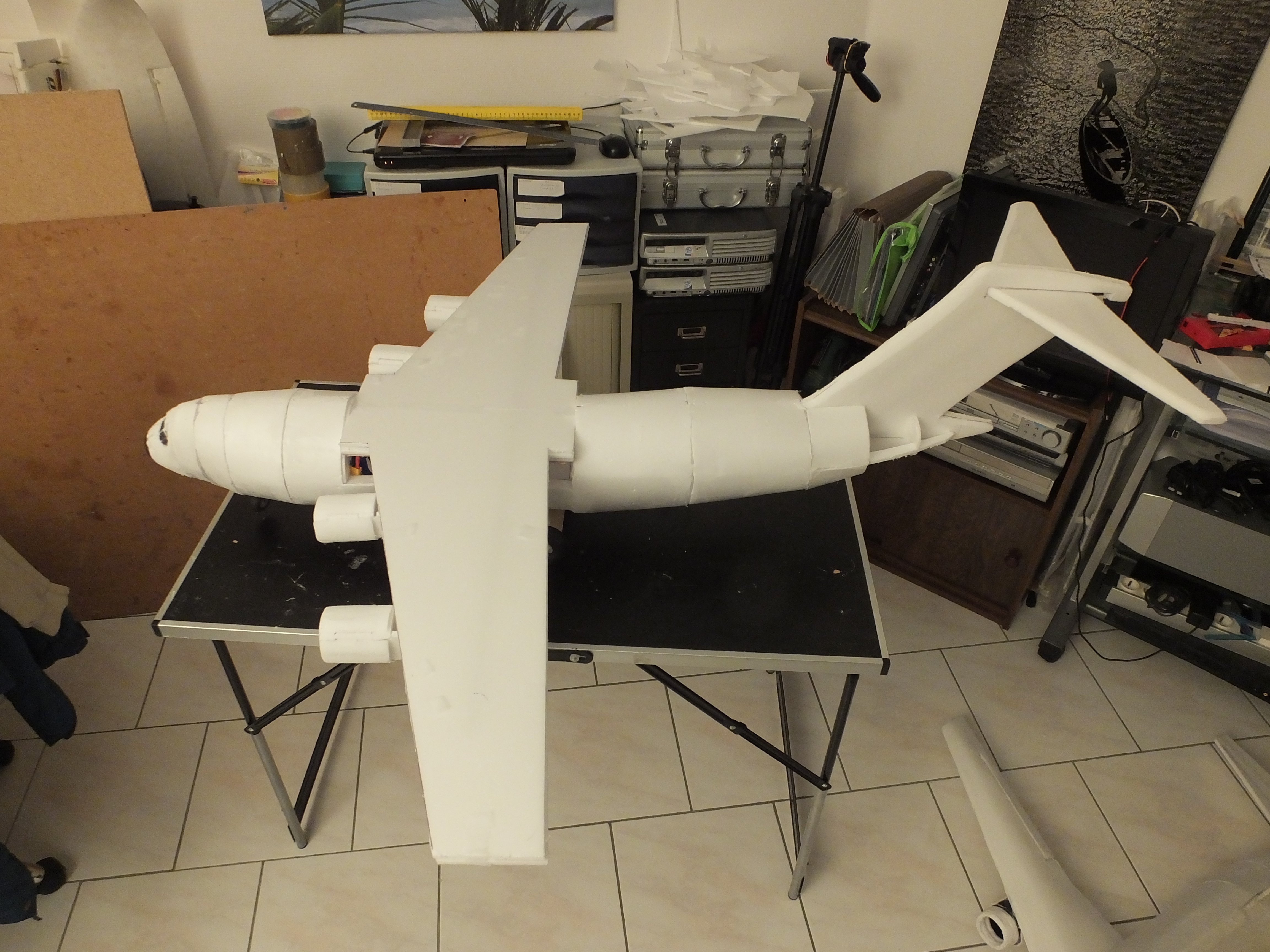 BUILDING Airbus A400M | Flite Test
