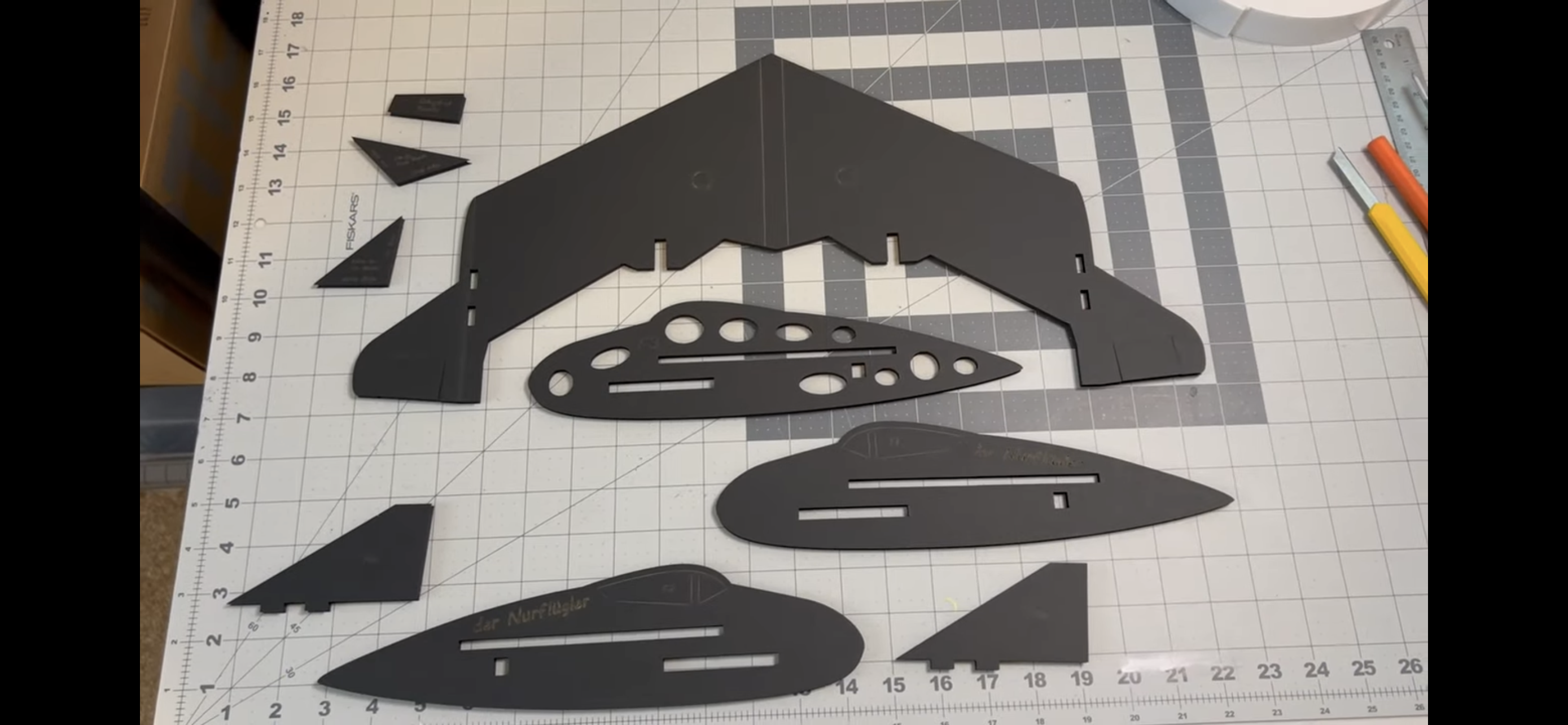 Flugtag 2023 Design Challenge - der Nurflugler v2 | Flite Test