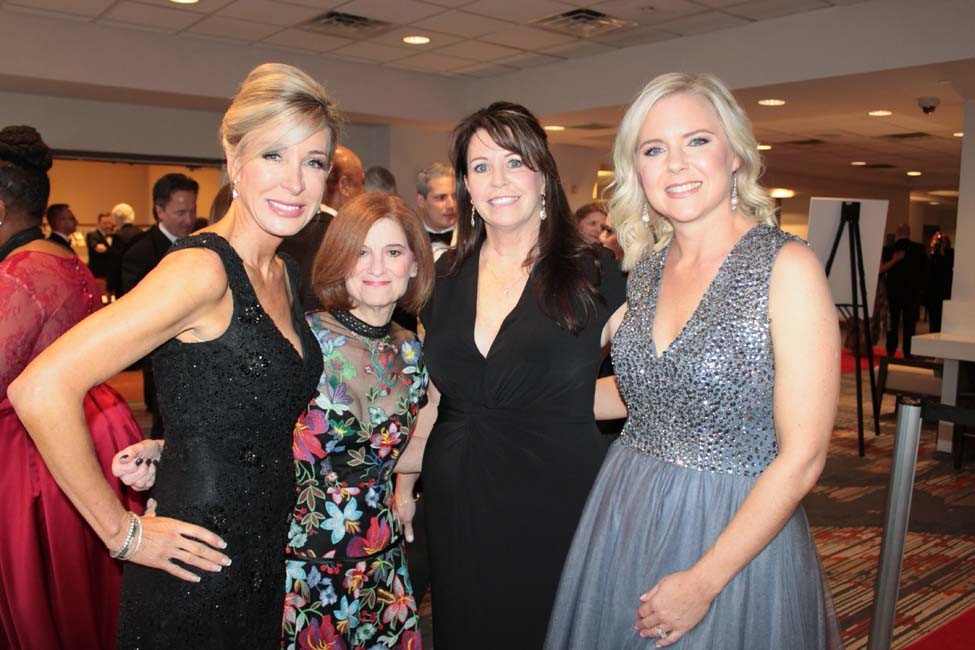 Maureen Sander's Instagram, Twitter & Facebook on IDCrawl