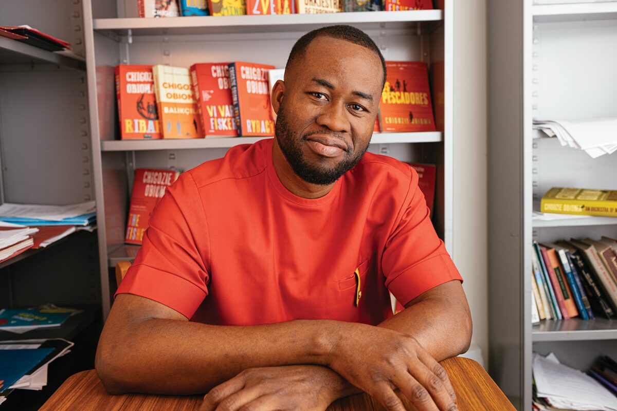 Top 14 Best Writers of Nigerian Literature (With Reasons)