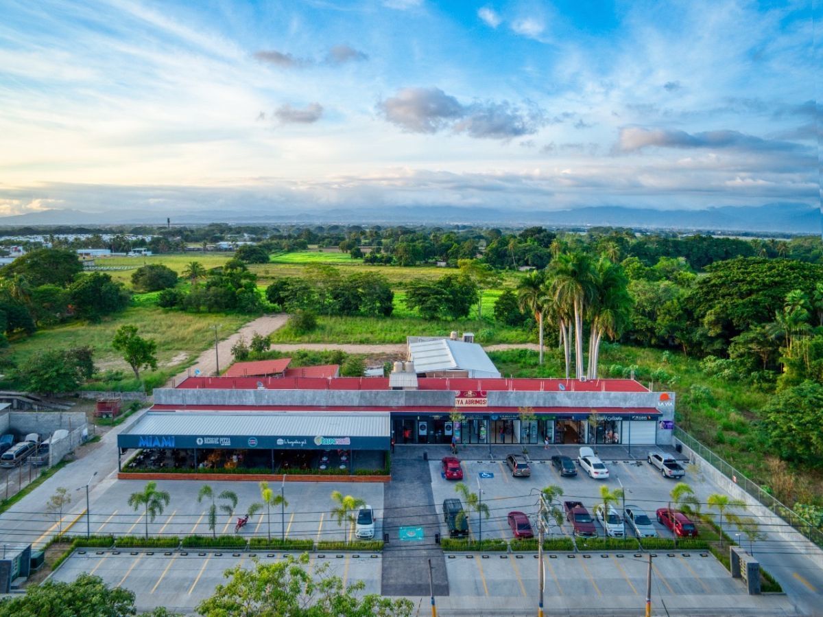 Local en renta en Carretera,A,Las,Palmas, Ixtapa centro, Puerto ...