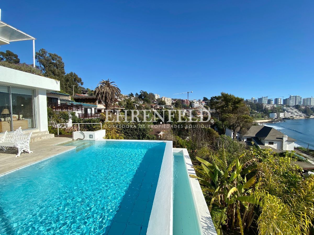 Majestuosa casa con insuperable vista al mar en Playa Negra, Concón ...