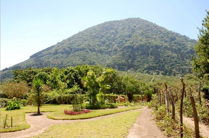 CASA CAMPO SONSONATE LOS NARANJOS - EL PILON - 1.1mz *cea | EasyBroker