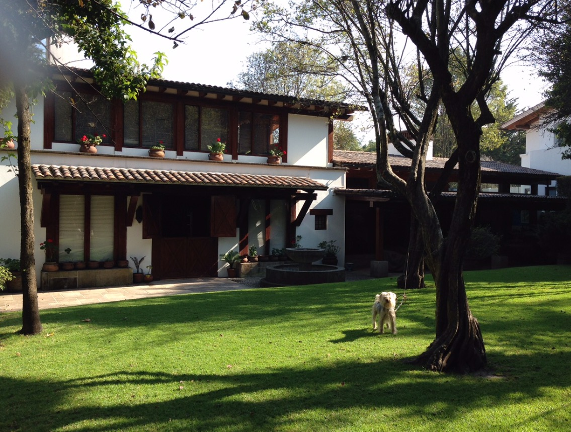 Casa Rancho San Francisco acabados de lujo, hermoso jardin