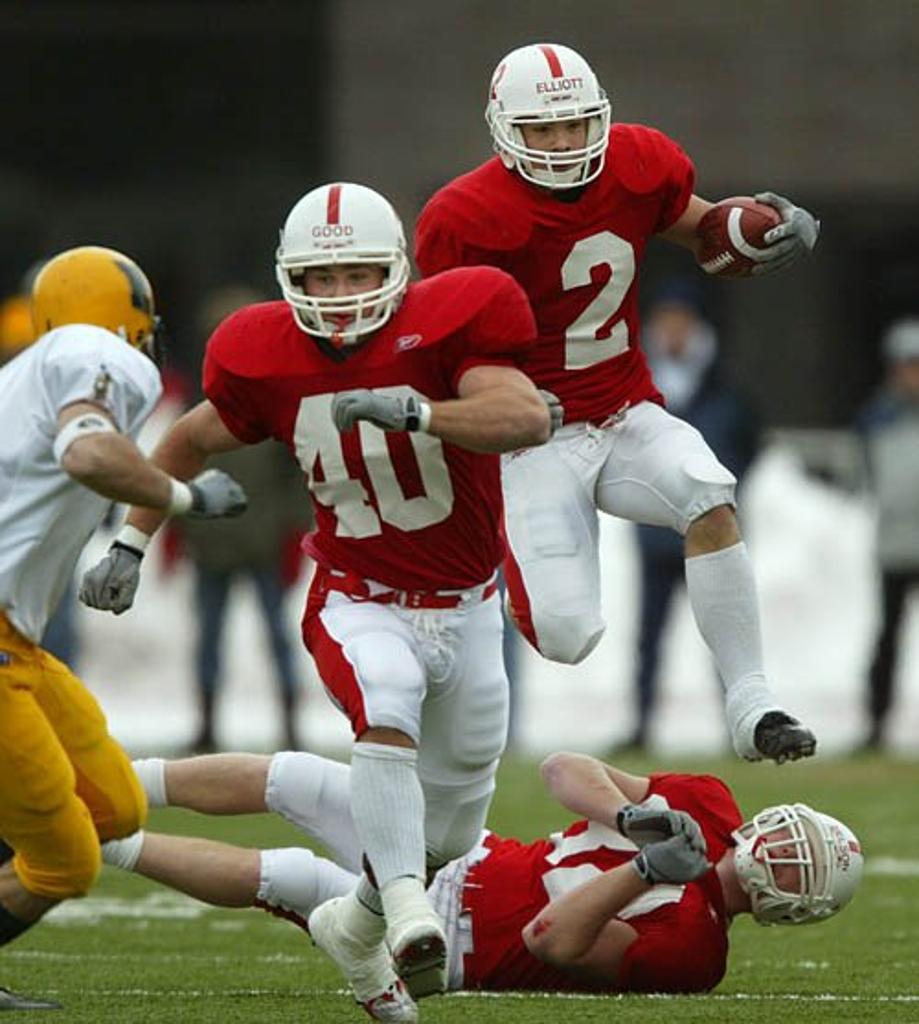 Blake Elliott for 2016 College Football Hall of Fame