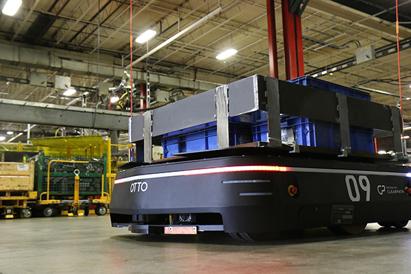 North American Robotics Orders Jump 32% in First Quarter