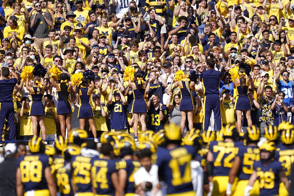 Over Under College Football Win Totals 6 Surefire Picks The Poolside 