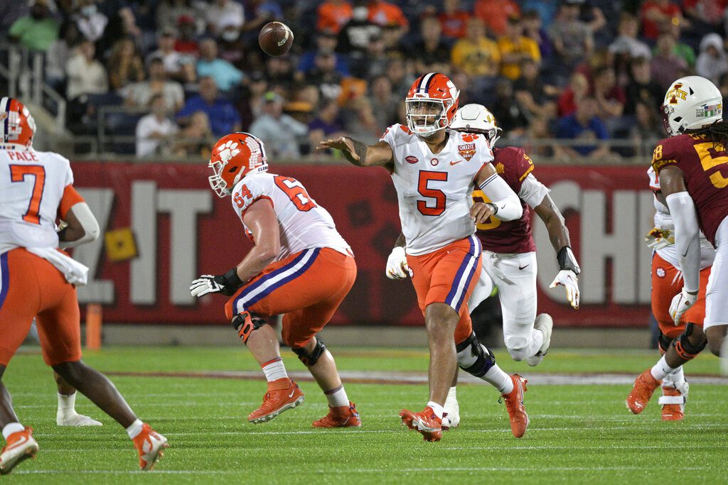 Clemson Tigers vs. South Carolina Gamecocks Betting Lines & Preview ...