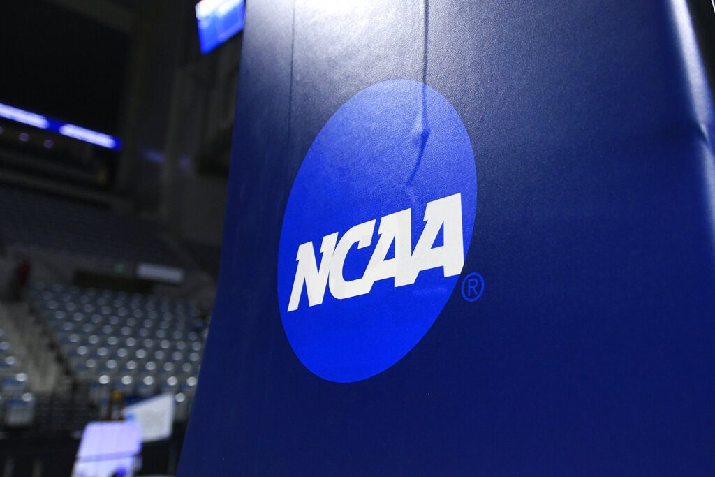 Xavier Musketeers vs. Cincinnati Bearcats College Basketball Betting Preview | The Poolside Post