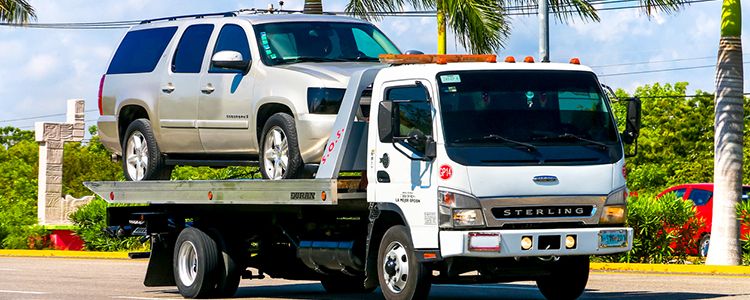 Tow Truck Insurance for Your Towing Business | SmartFinancial