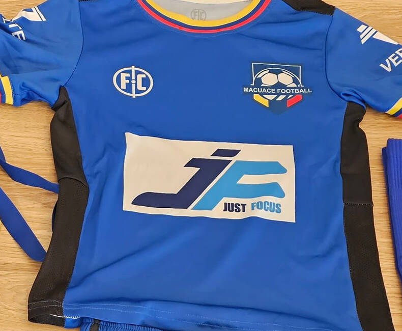 Macuace Football Playing Kit - Macuace Football