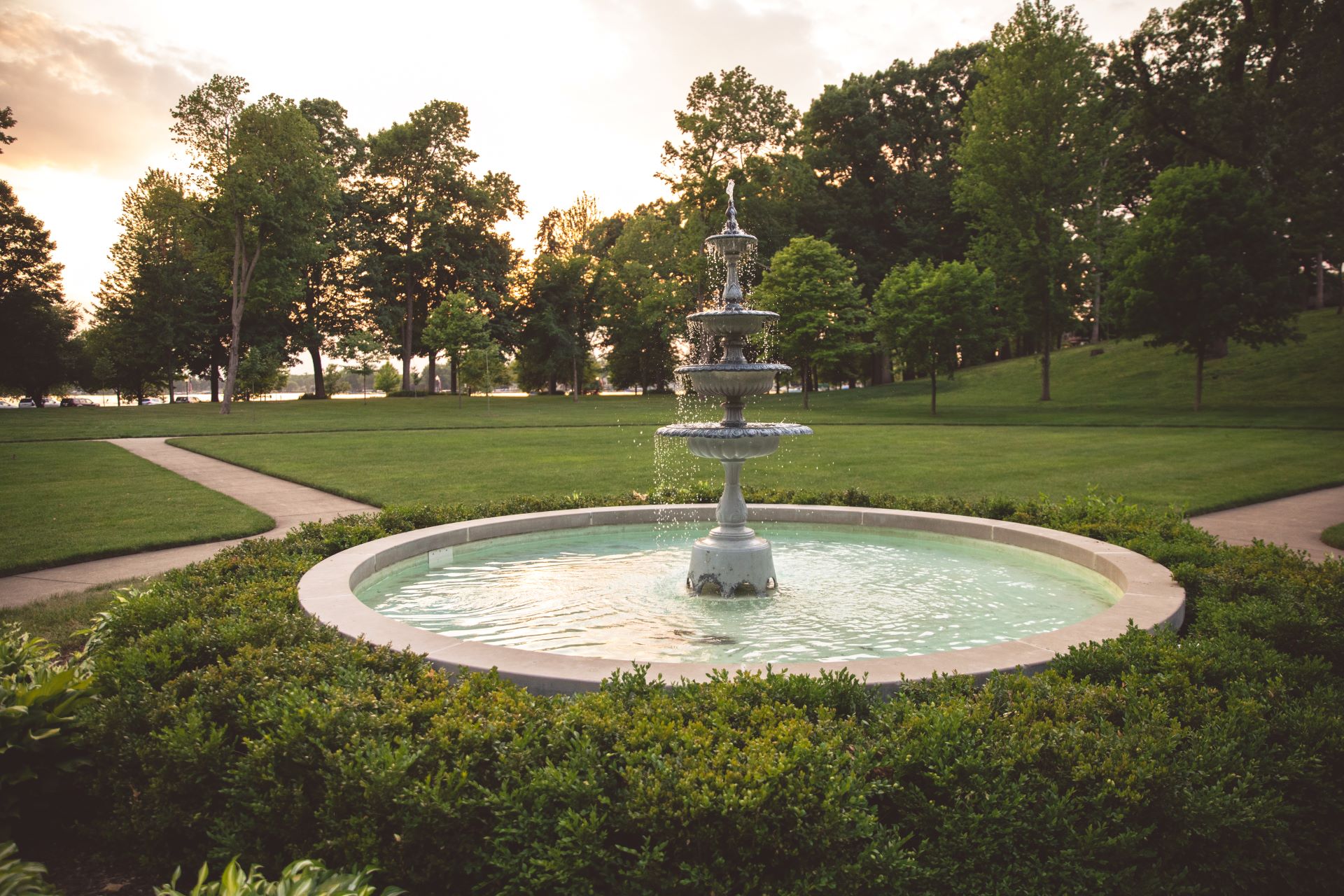 Circle Fountain Park - Visit Kosciusko County