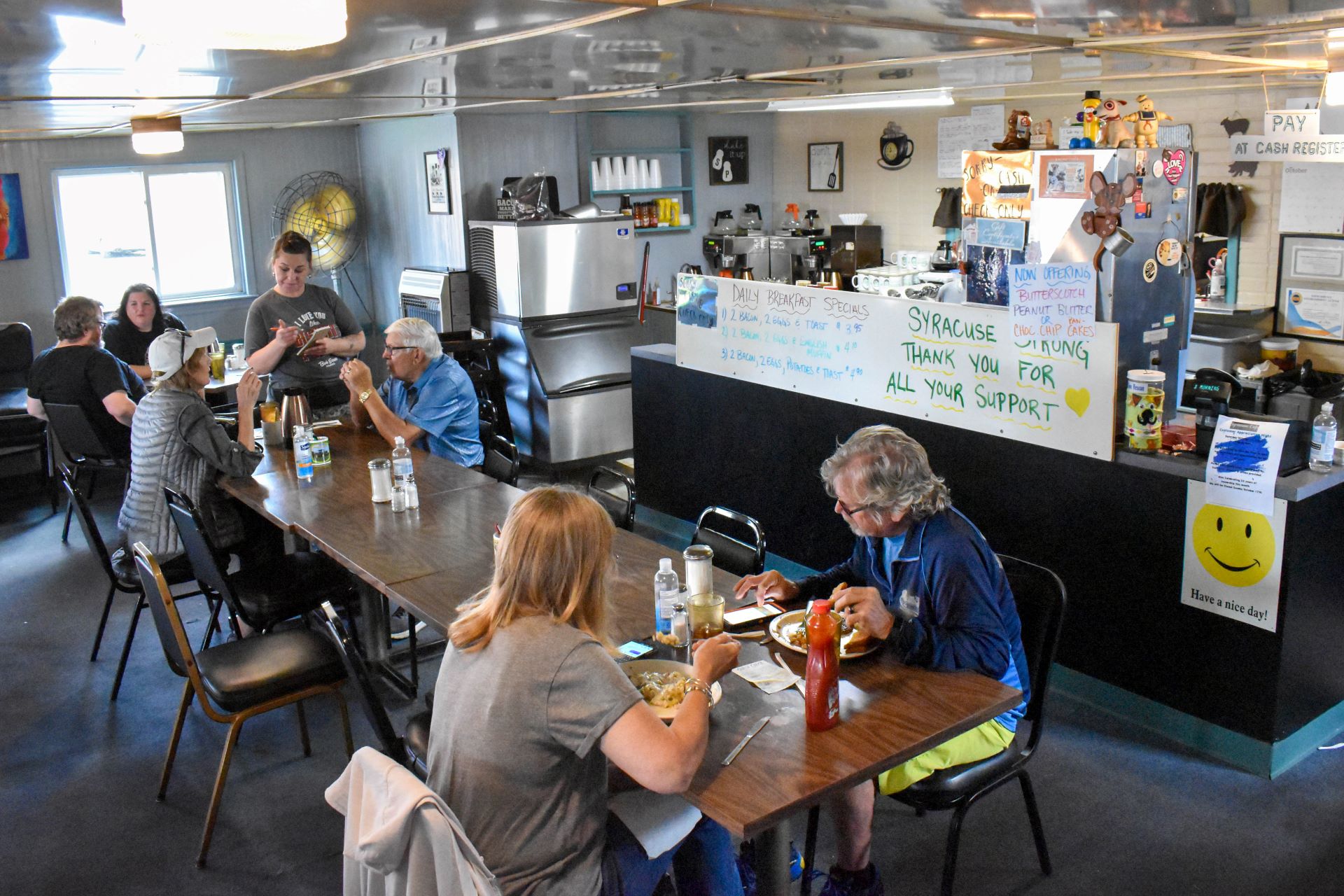 Syracuse Café - Visit Kosciusko County