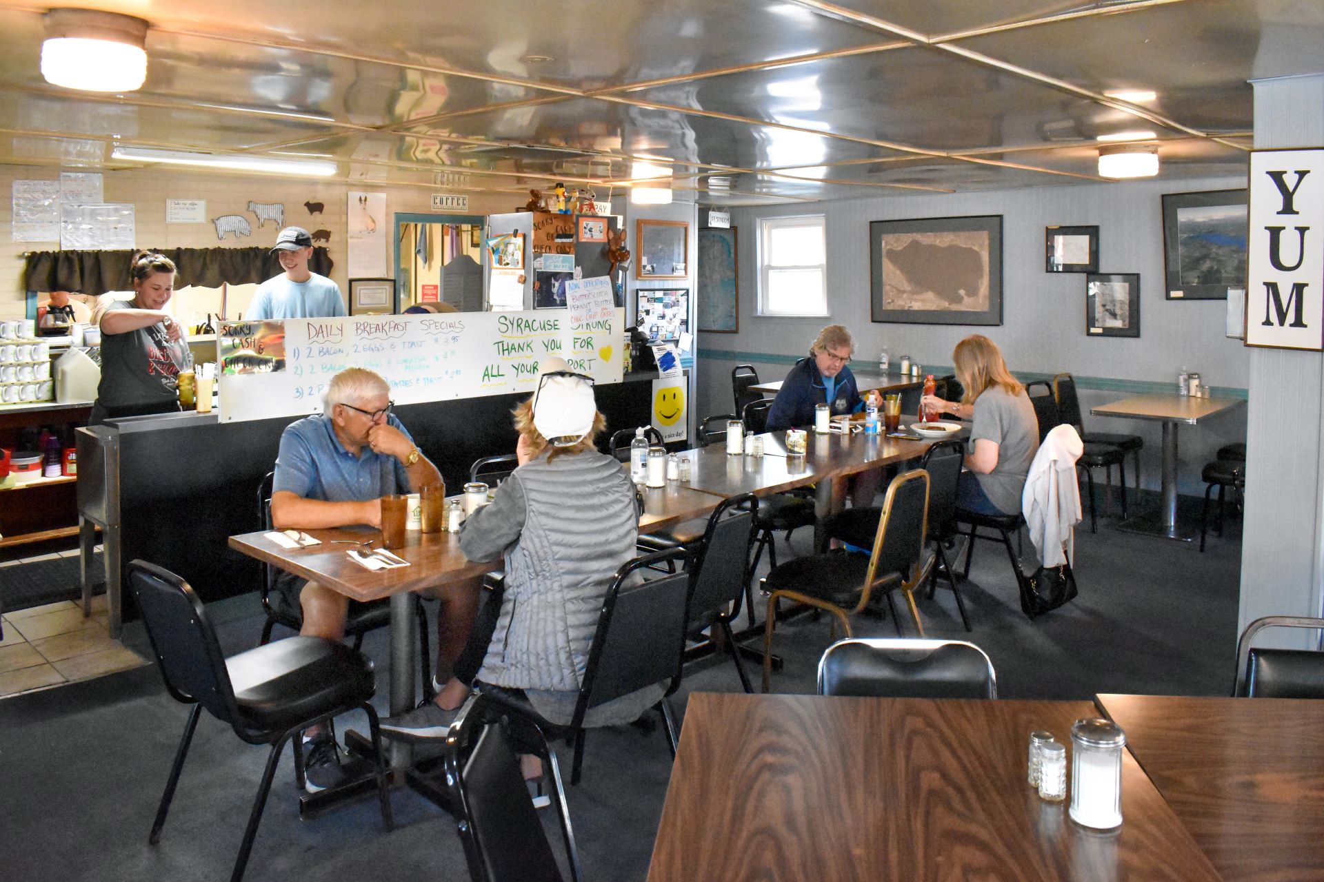 Syracuse Café - Visit Kosciusko County