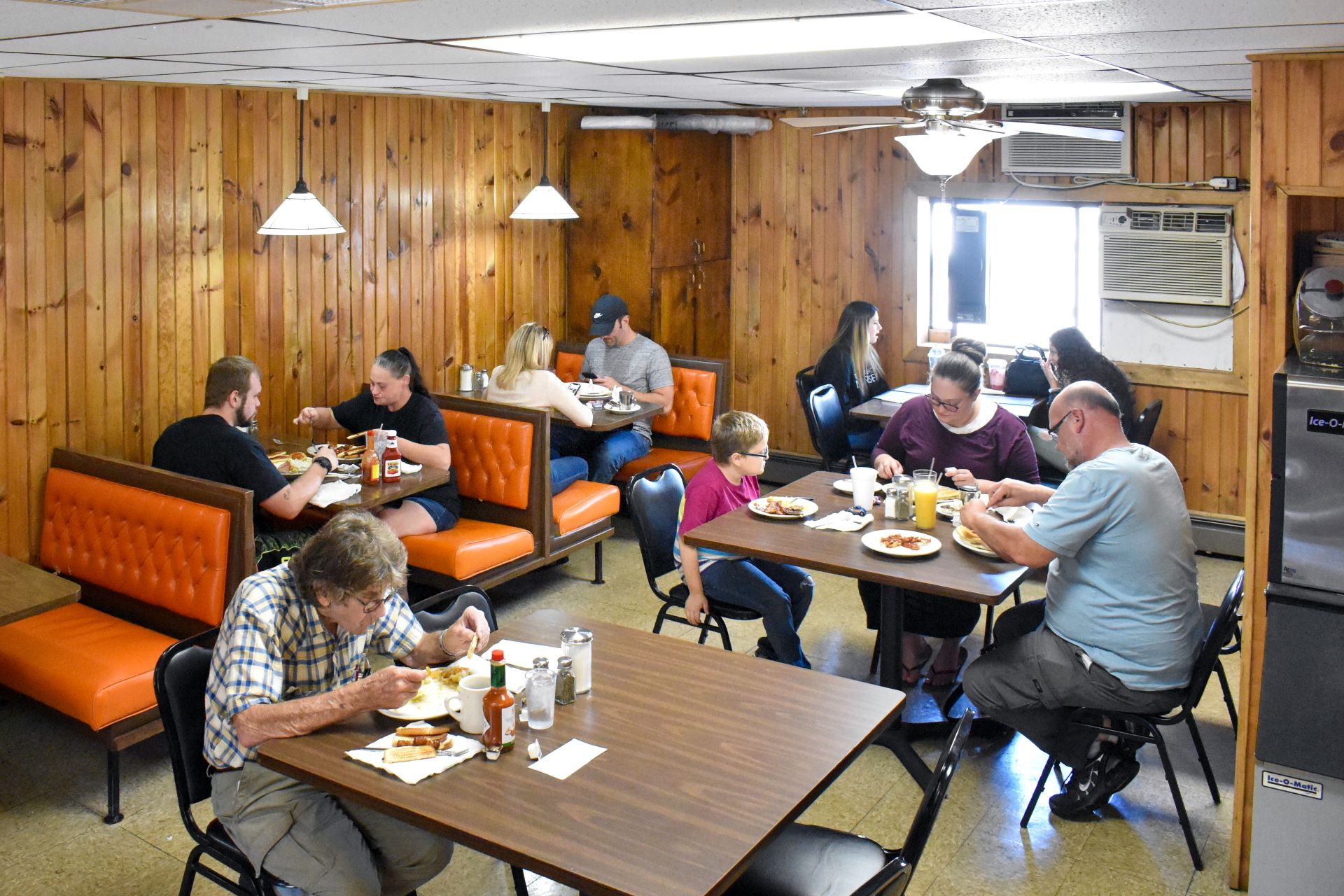 Cozy Cottage Restaurant - Visit Kosciusko County