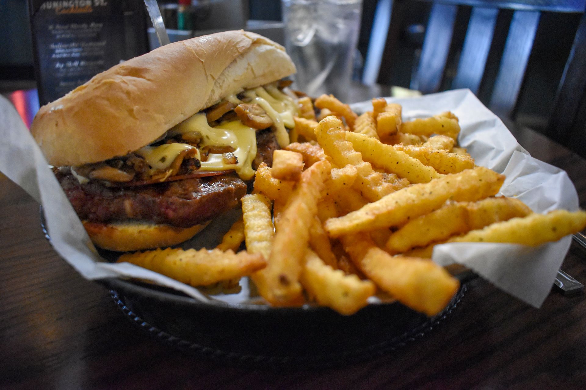 Huntington Street Bar and Grill - Visit Kosciusko County