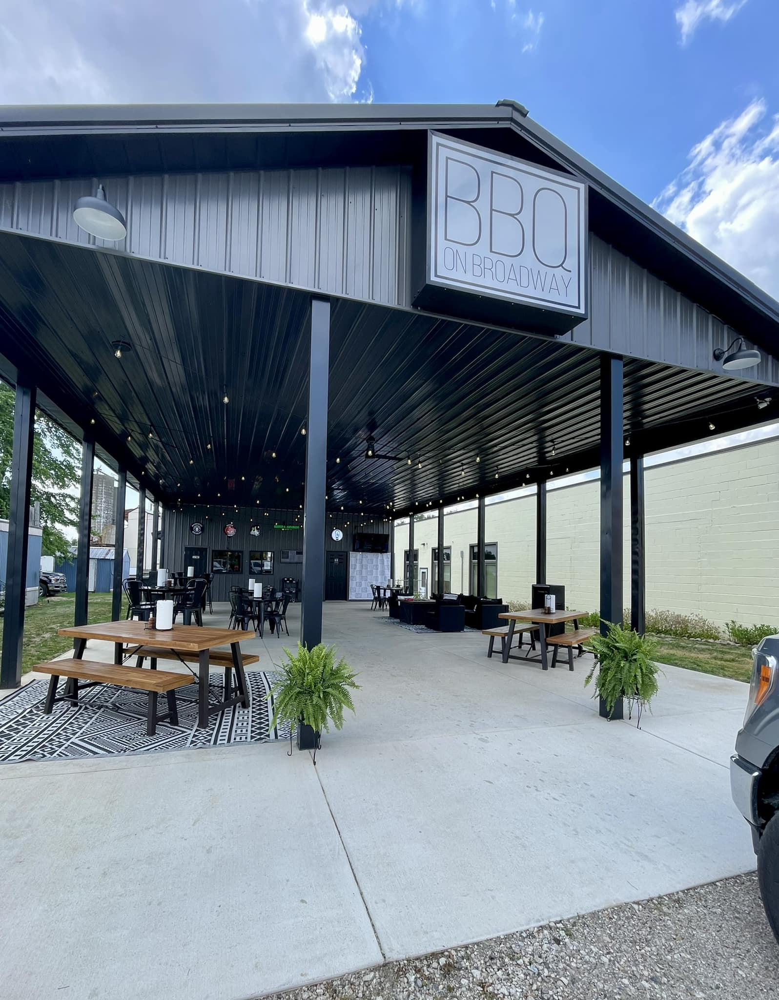 BBQ on Broadway - Visit Kosciusko County