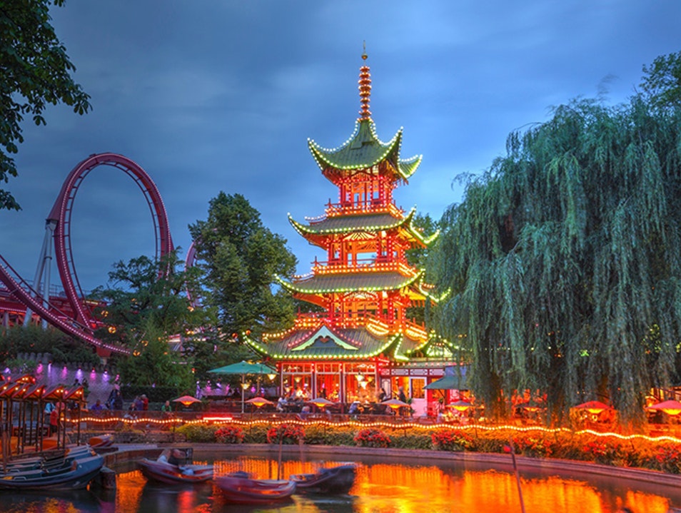 10 Fun-filled & Best Theme Parks in the World! - AsViral