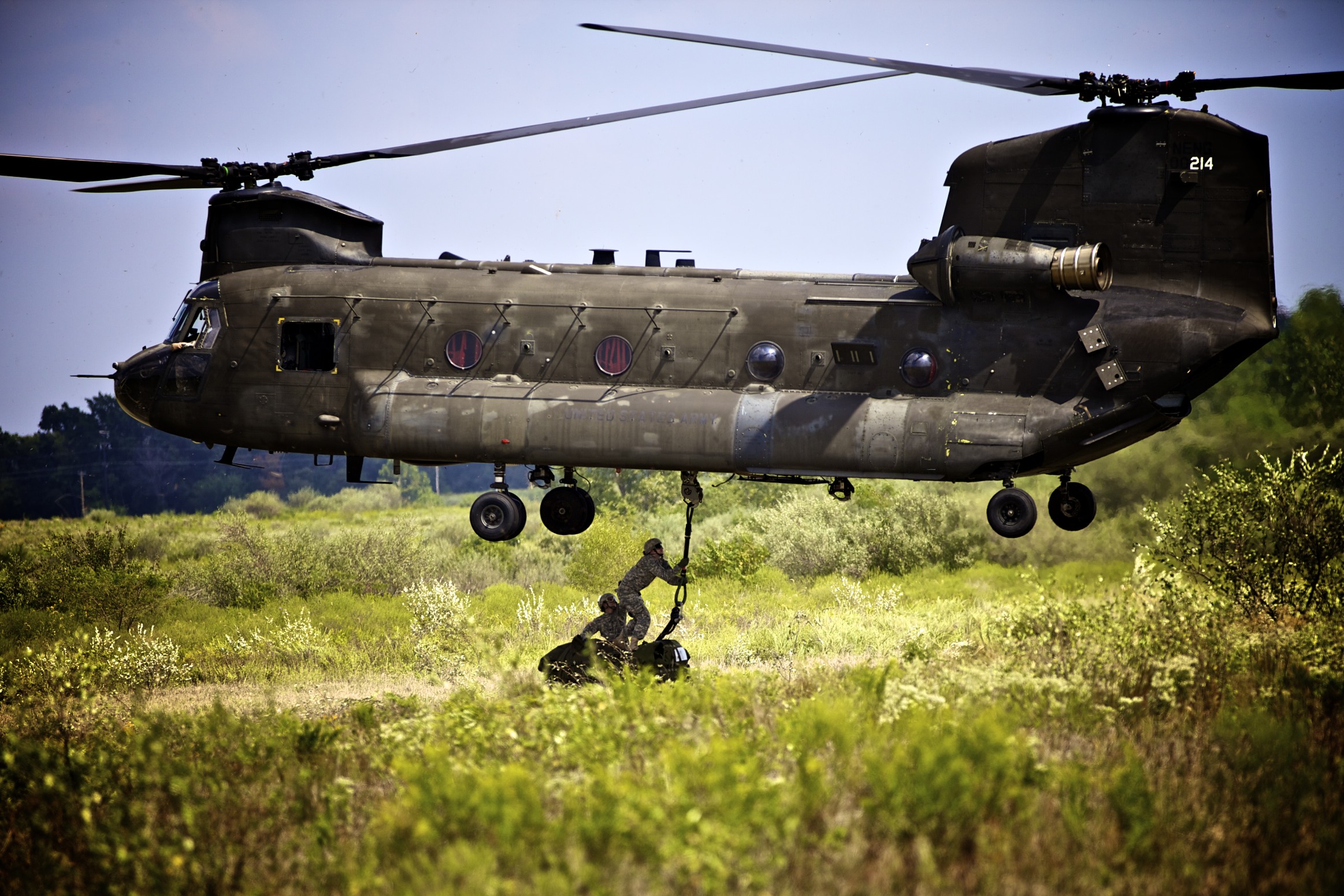 SOLDIERS, MARINES, AIRMEN, SAILORS CONDUCT SLING-LOAD TRAINING IN SPARTA