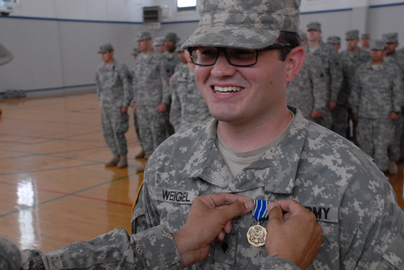 Sycamore Artillerymen Promoted, Receive Medals