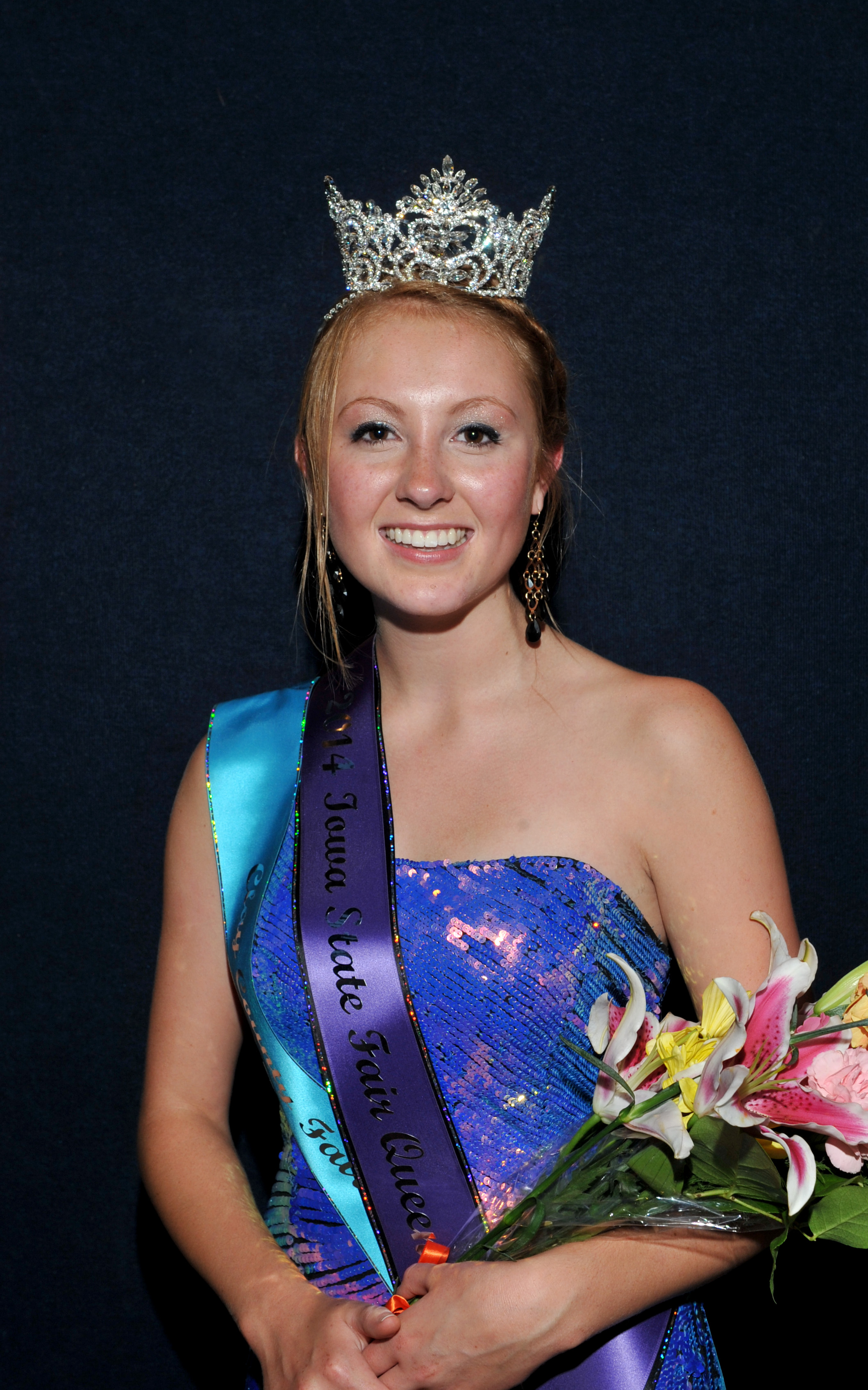 Clay County's Elizabeth Glover Crowned 2014 Iowa State Fair Queen