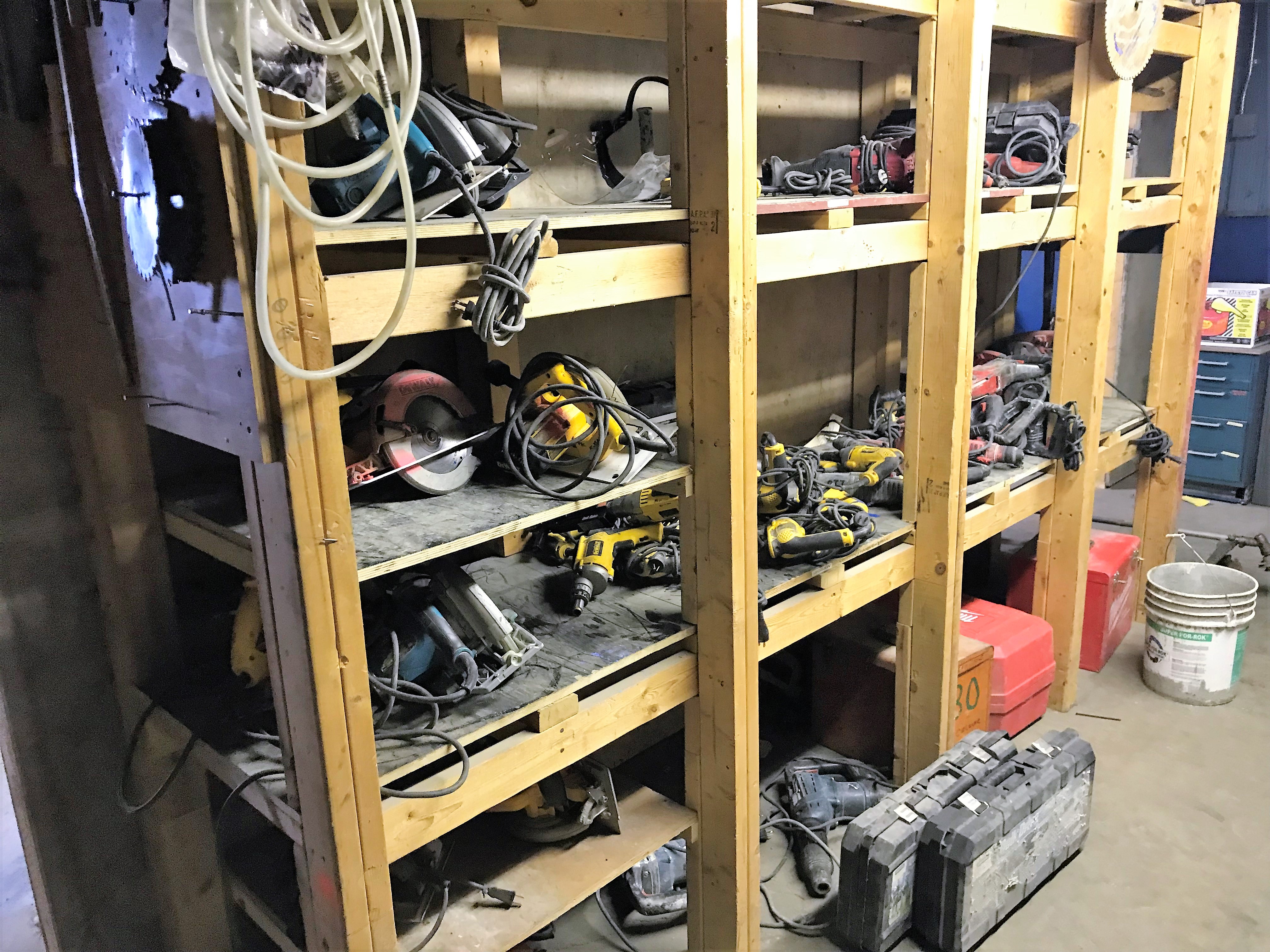 Heavy Equipment & Multi-Contractor Auction - Key Auctioneers