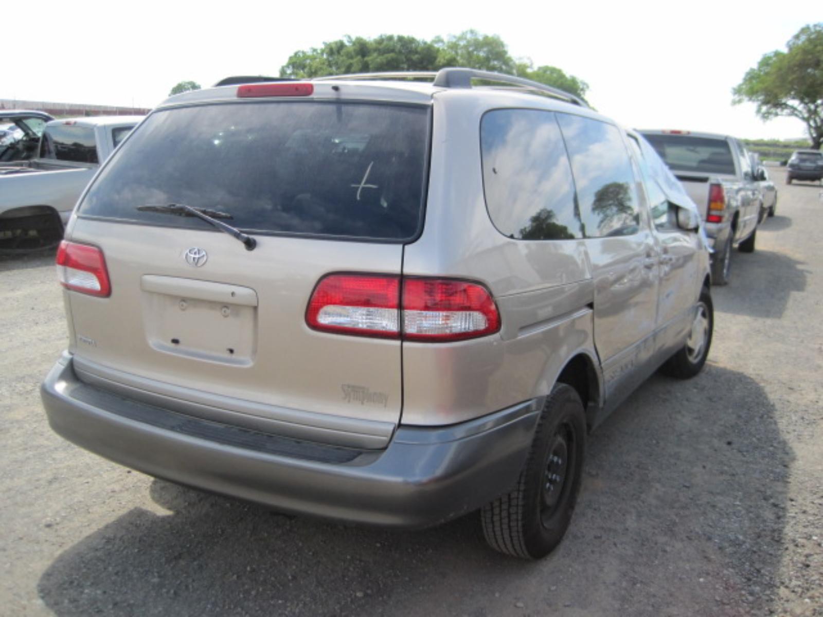 2002 Toyota Sienna Symphony - Used Auto Parts for Sale | Auto Gator ...