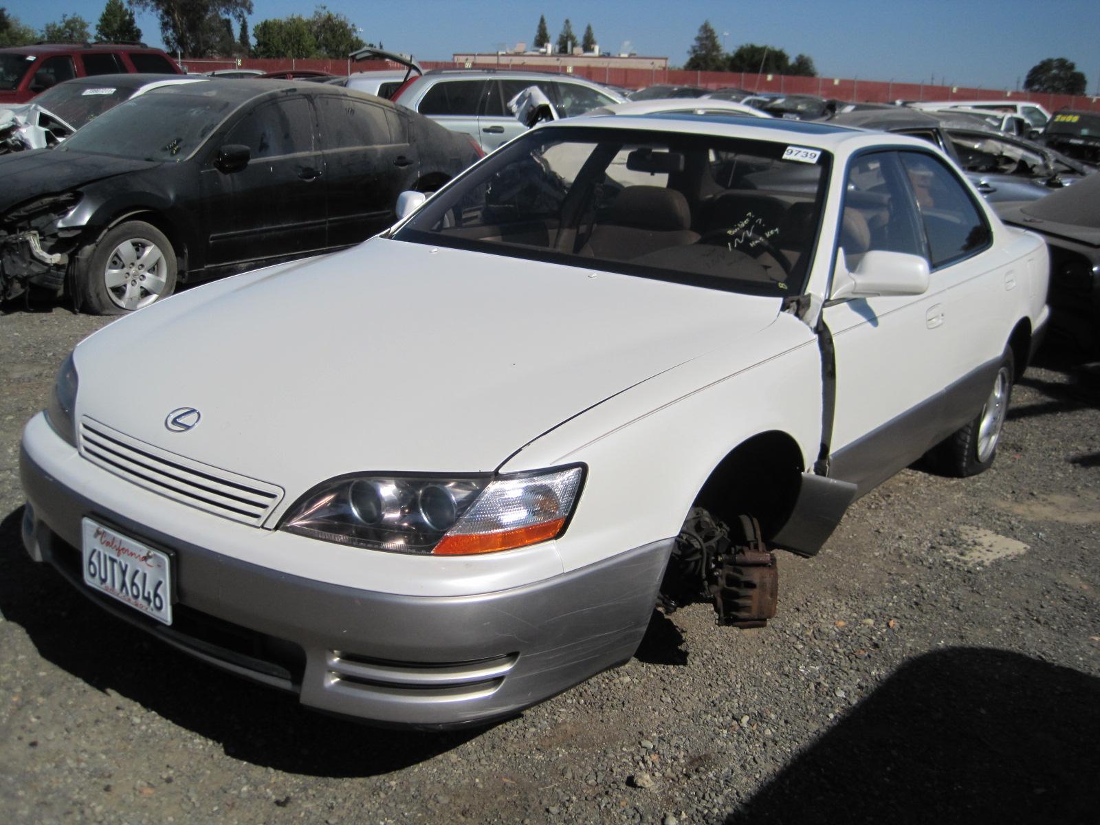 1995 Lexus ES 300 Base - Used Auto Parts for Sale | Auto Gator ...