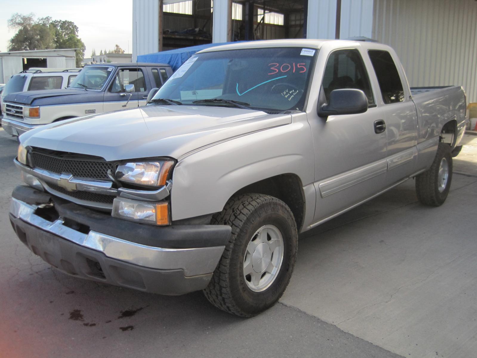 2004 Chevrolet Silverado 1500 Pickup LS, ext cab parts | AutoGator ...
