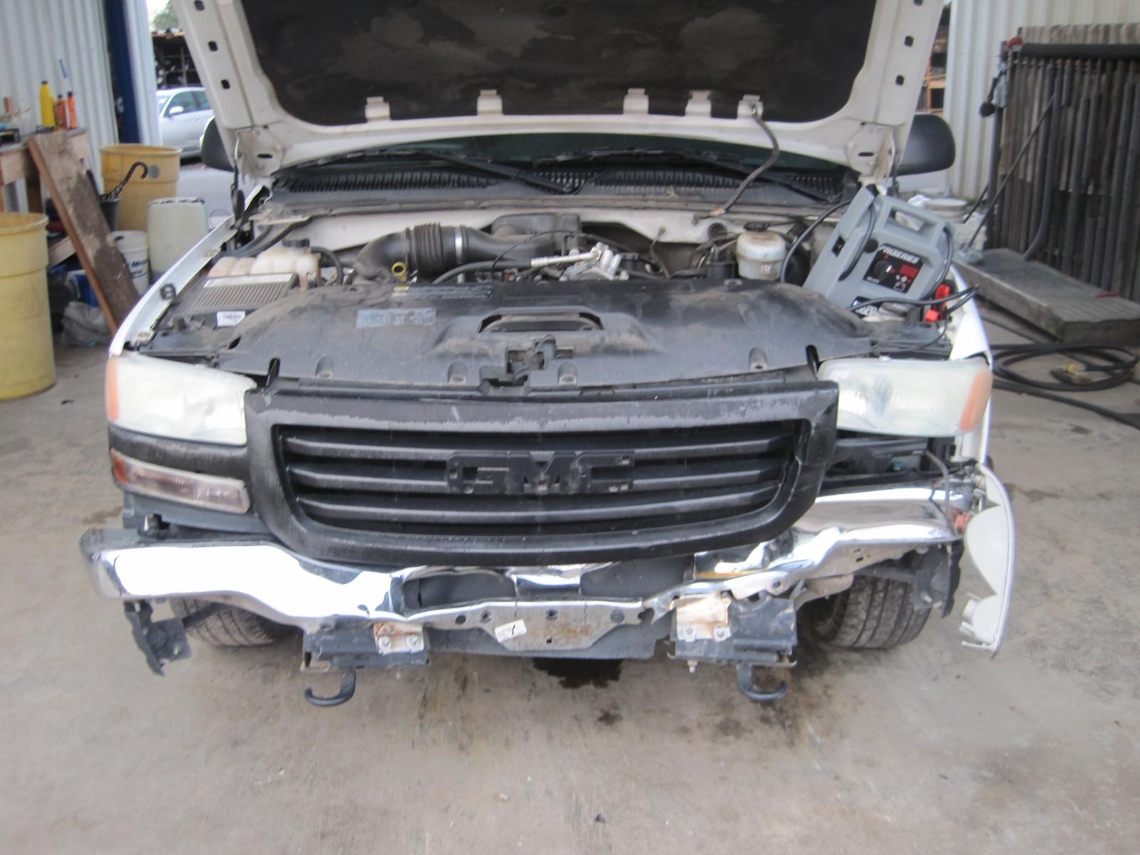 2004 GMC Sierra 1500 Pickup Base parts | AutoGator - Sacramento, CA