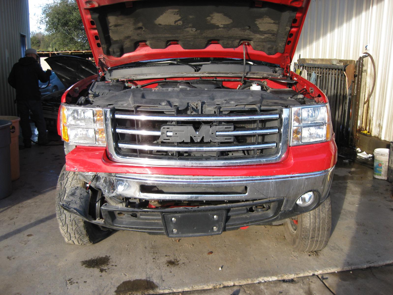 2013 GMC Sierra 1500 Pickup SLE parts | AutoGator - Sacramento, CA