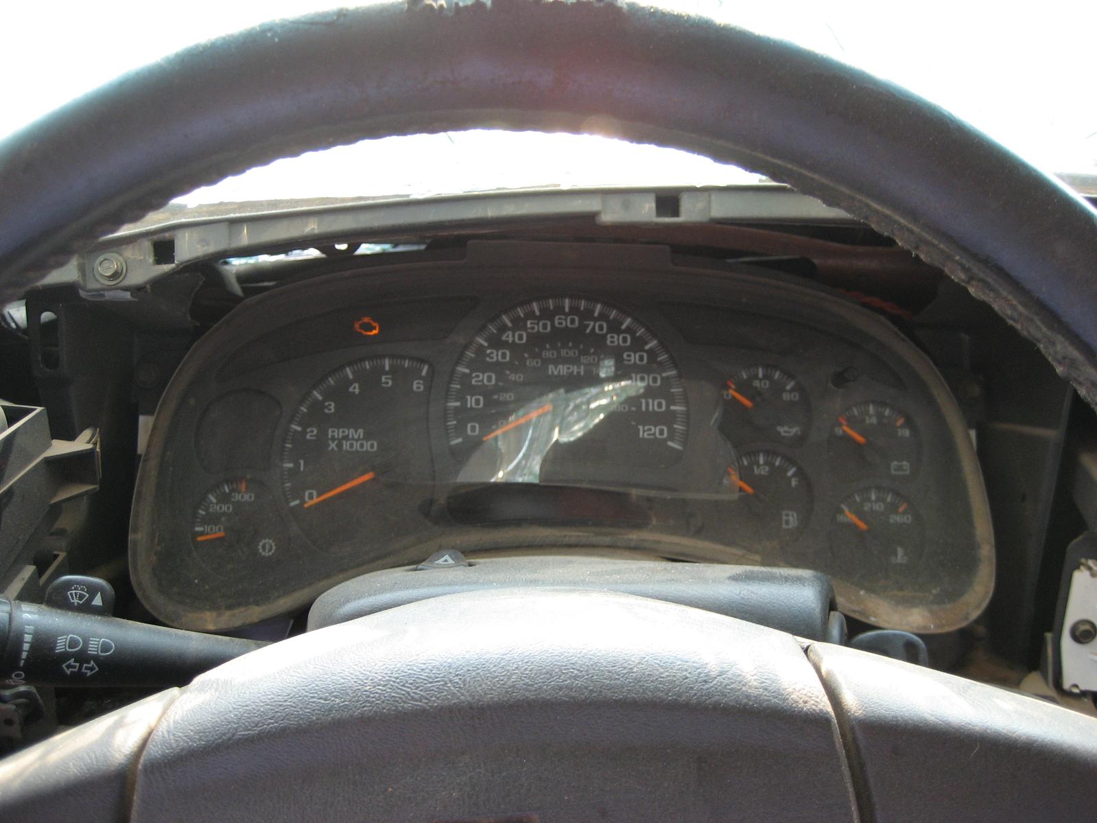 2004 Chevrolet Silverado 2500 Pickup LS parts | AutoGator - Sacramento, CA