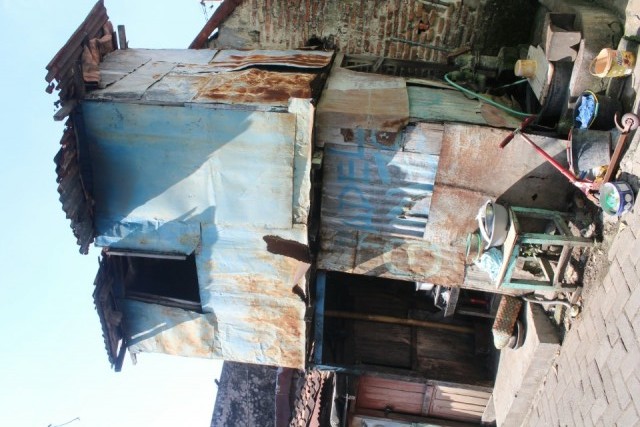 Bij Minaut, de kapster | Foto | Beaudine Prommenschenckel’s reisblog