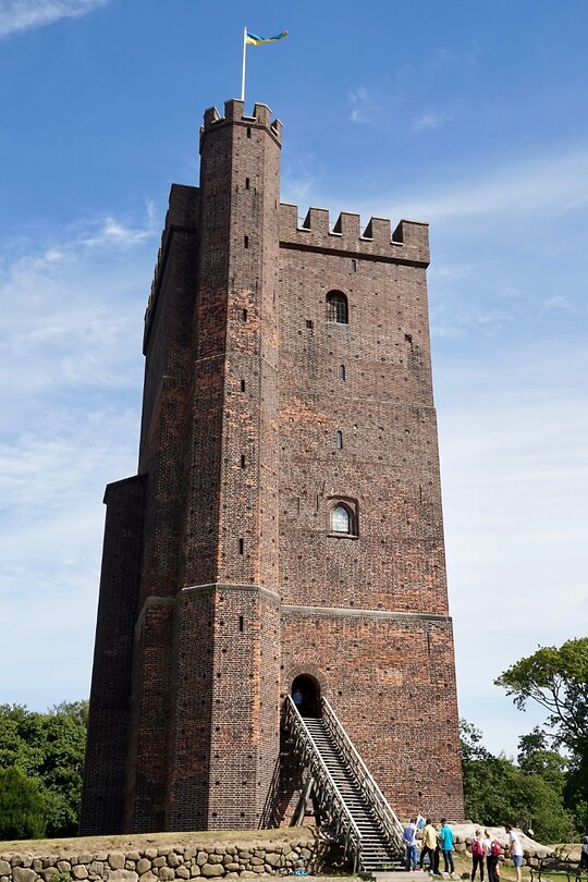 De gerestaureerde toren van Kärnan | Foto | Henk van Doren en Marja ...