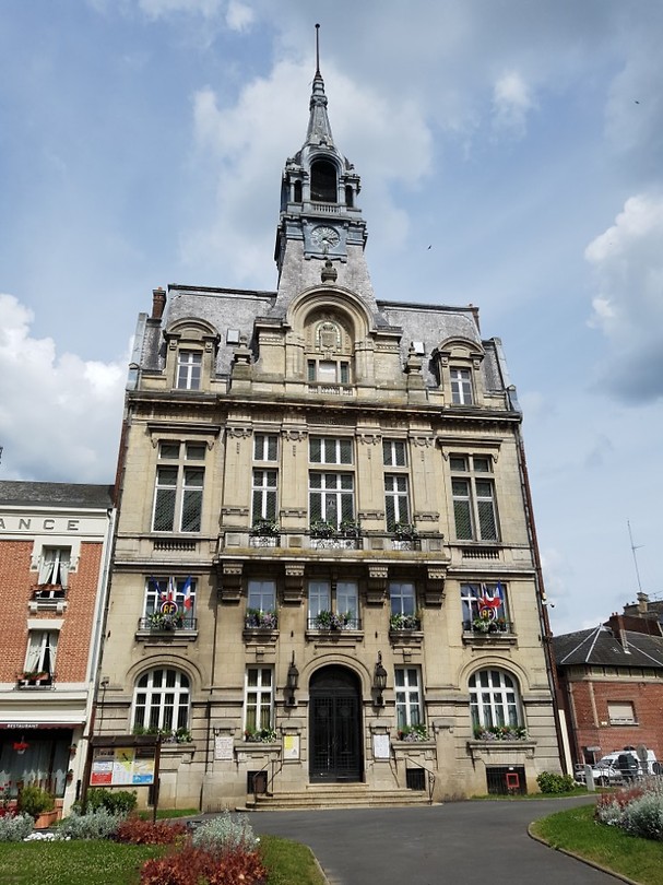 Mairie in Ham | Foto | Een Blokske Om Naar ... Lissabon