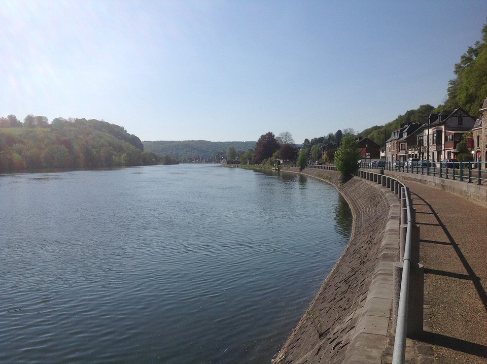Rivier de Maas ter hoogte van Namen | Foto | Jan Dietz’s reisblog
