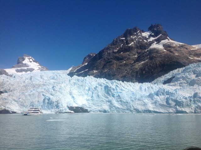 De Glaciar Spegazzini op de grootste berg van Lago Argentina | Foto ...