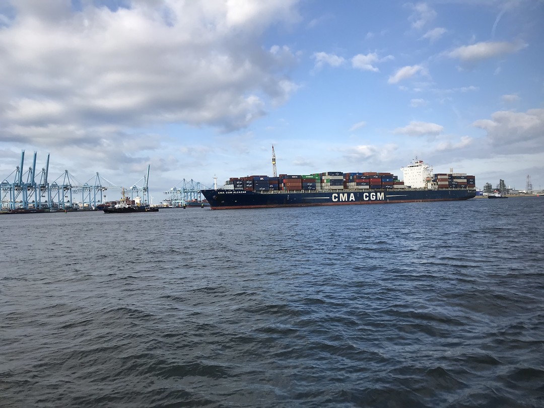 Containerschip | Foto | Nicole’s reisblog