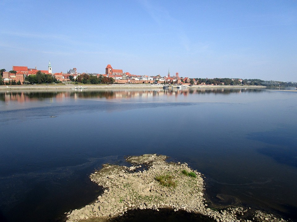 Torun, uitzicht vanaf de brug naar het stadje | Foto | RiFra’s reisblog