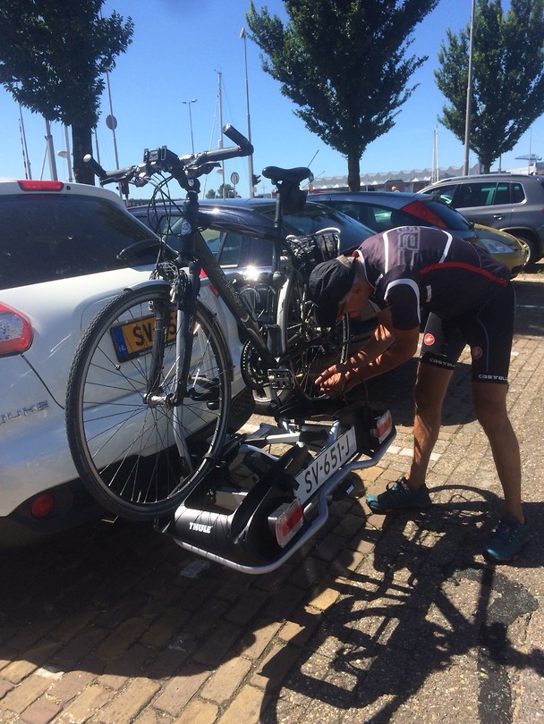Fiets op de auto | Foto | Stef Heinsmans reisblog