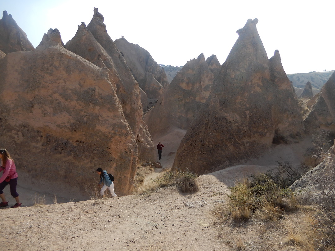Wandeling tussen de rotsen | Foto | Gert-Jan Stolk’s reisblog