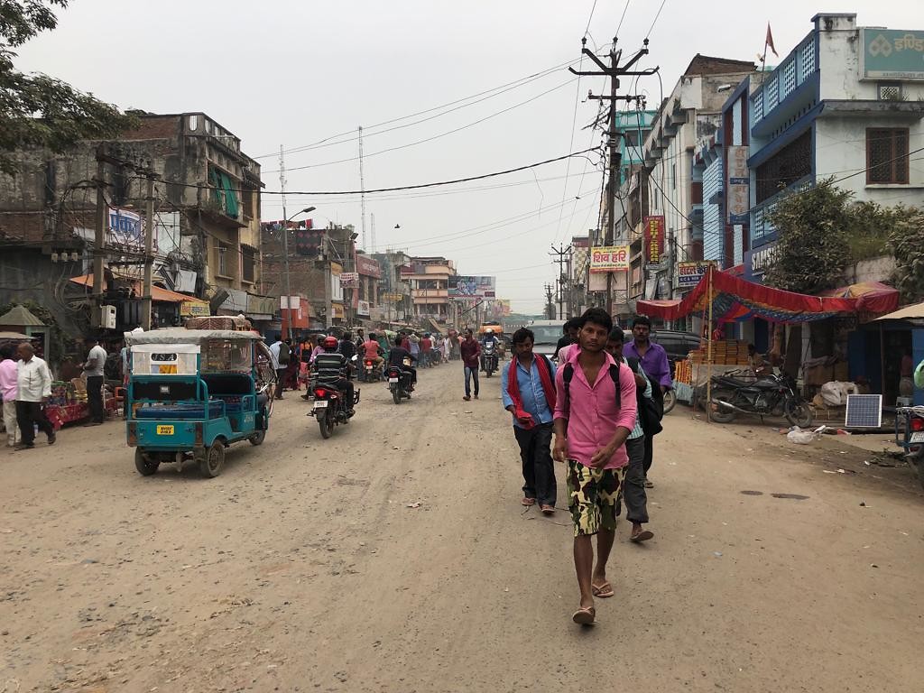De straten van Raxaul | Foto | Martine, Willianne en Rianne
