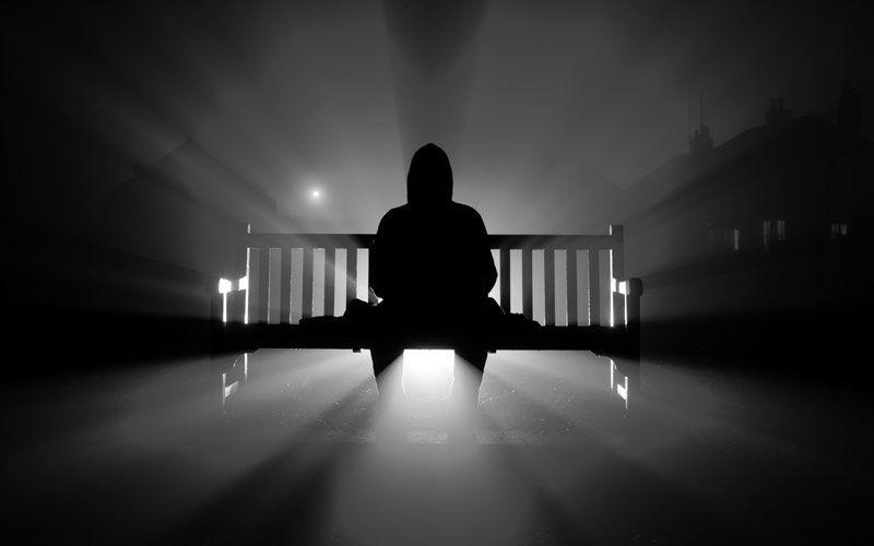 Real Life Ghost Stories: Shadowless Man Waits for Her