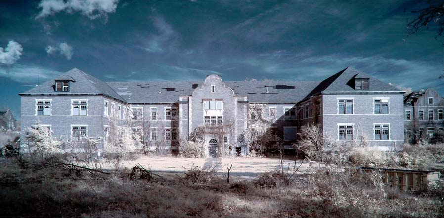 10 Most Haunted Insane Asylums in America