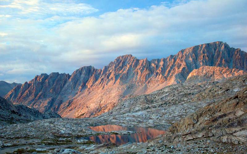 10 Terrifying Paranormal Encounters At California's Mono Hot Springs