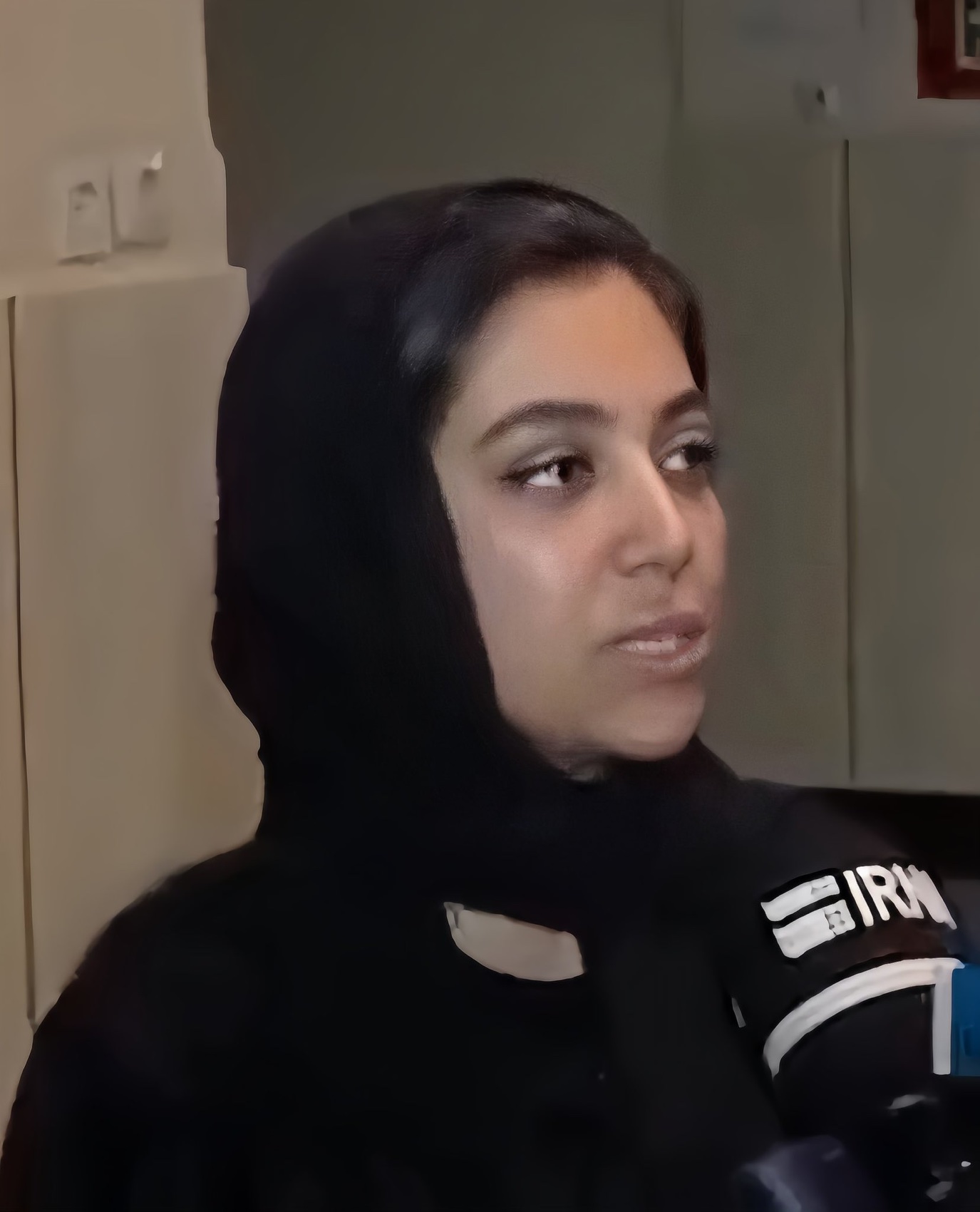 بالاترین بعنوان یکی از بستگان «آرمیتا گراوند آوردنش جلوی دوربین، می